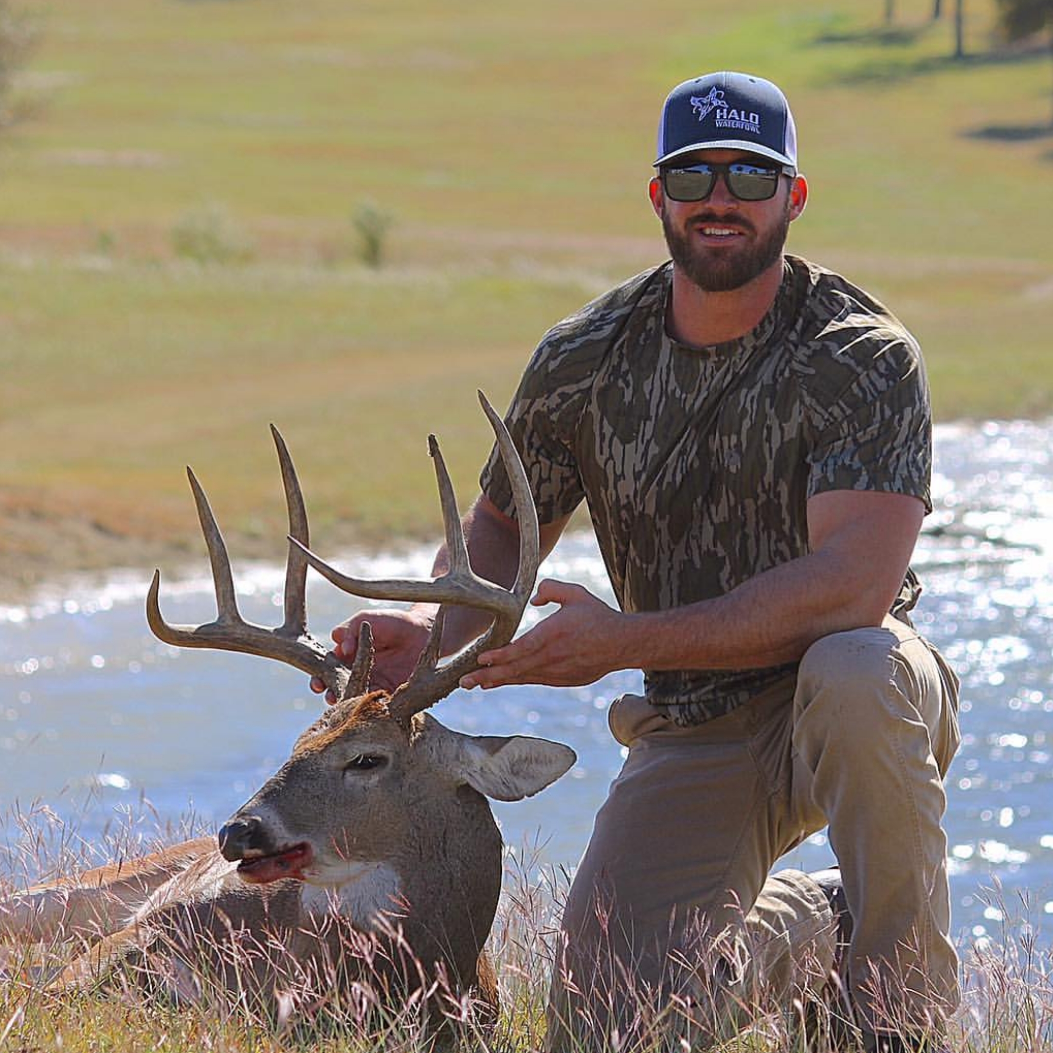 I am ALL IN on Riley Green and here are 5 reasons why you should be too ...