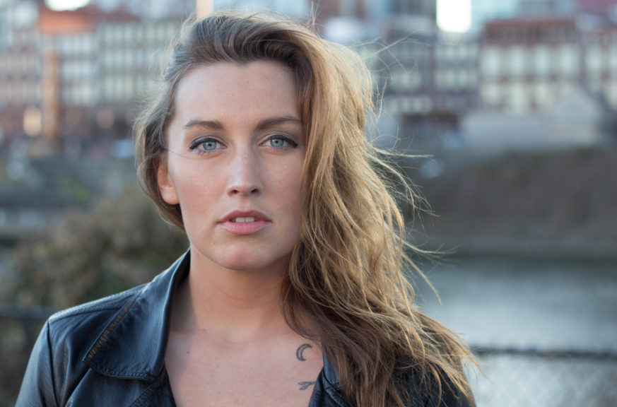 Driven singer songwriter Carly Rogers talks about her young career ...