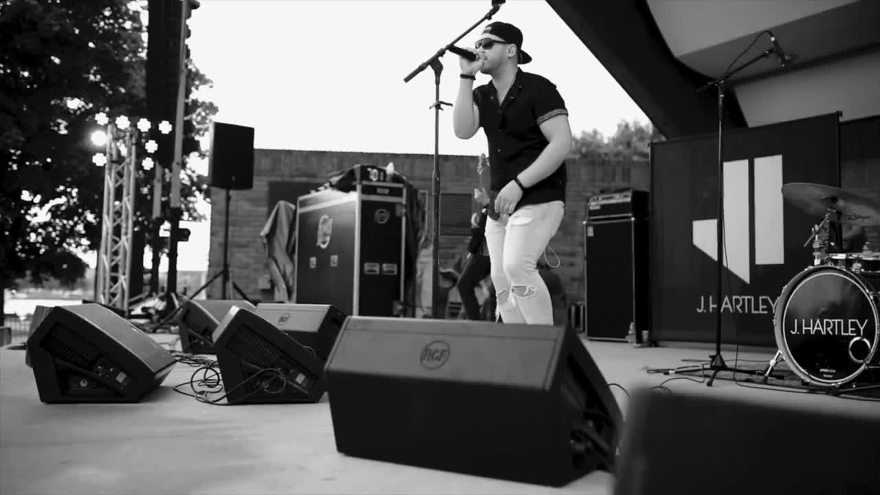 J Hartley talks new music, being a dad and performing at Whiskey Jam ...