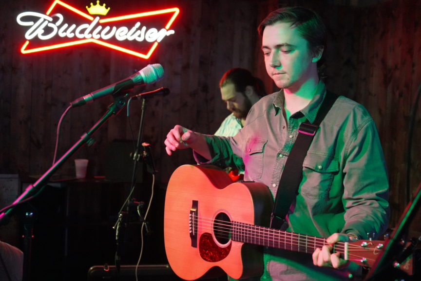 Justin Holt’s new single tells how we all really feel Post-Valentine’s ...