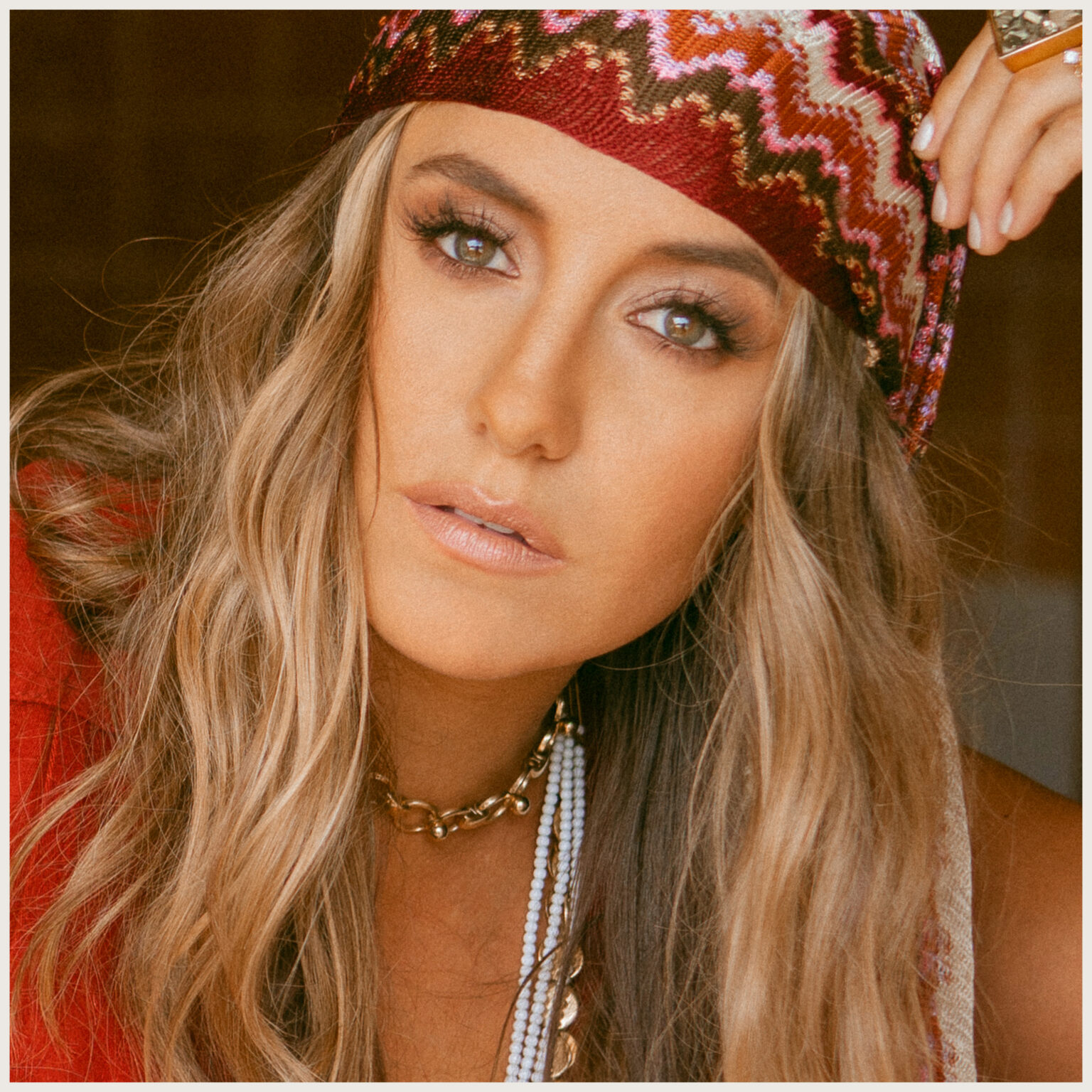 Lainey Wilson is Sayin’ What She’s Thinkin with Her New Album Out NOW ...